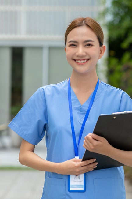 How to Become a Healthcare Manager